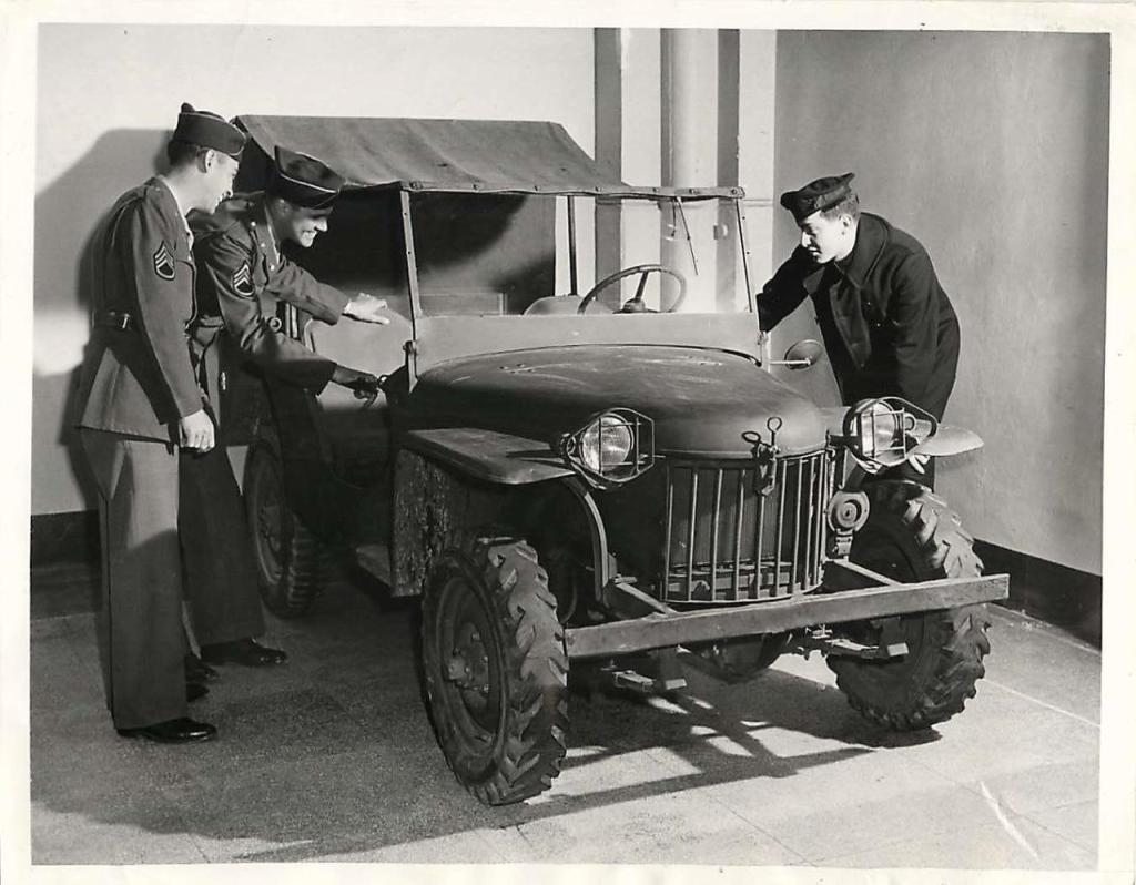 1944 Photo of Bantam BRC-60 on eBay | eWillys