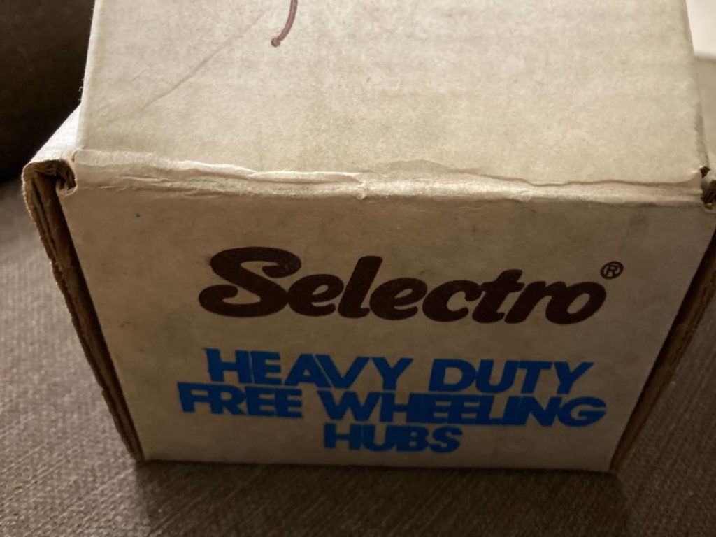 NOS? 10-Spline Selectro Hubs Gonzales, CA $500 | eWillys
